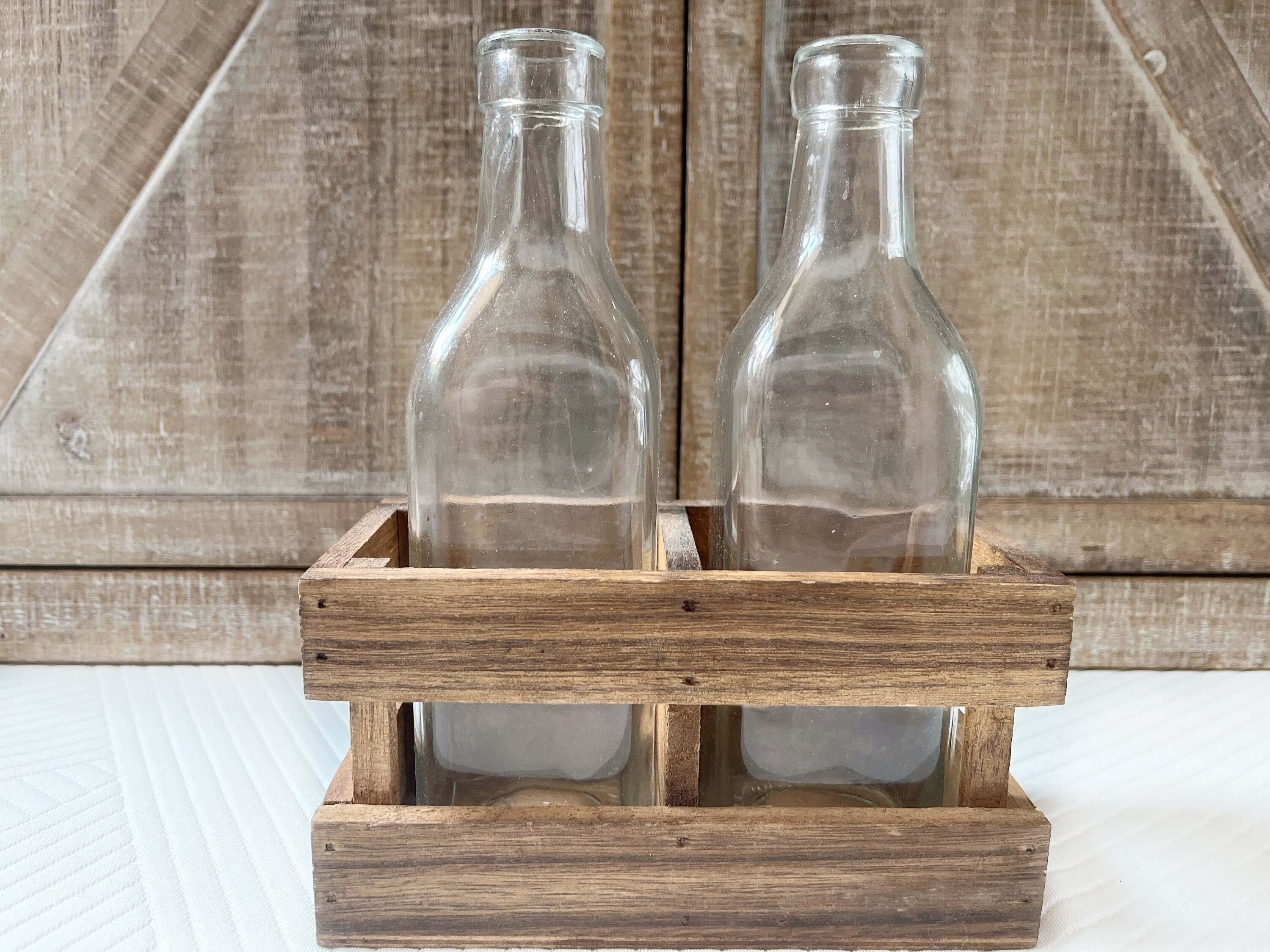 Wooden Crate With Glass Bottles , Rustic Bottle Vases With Wood Caddy ...