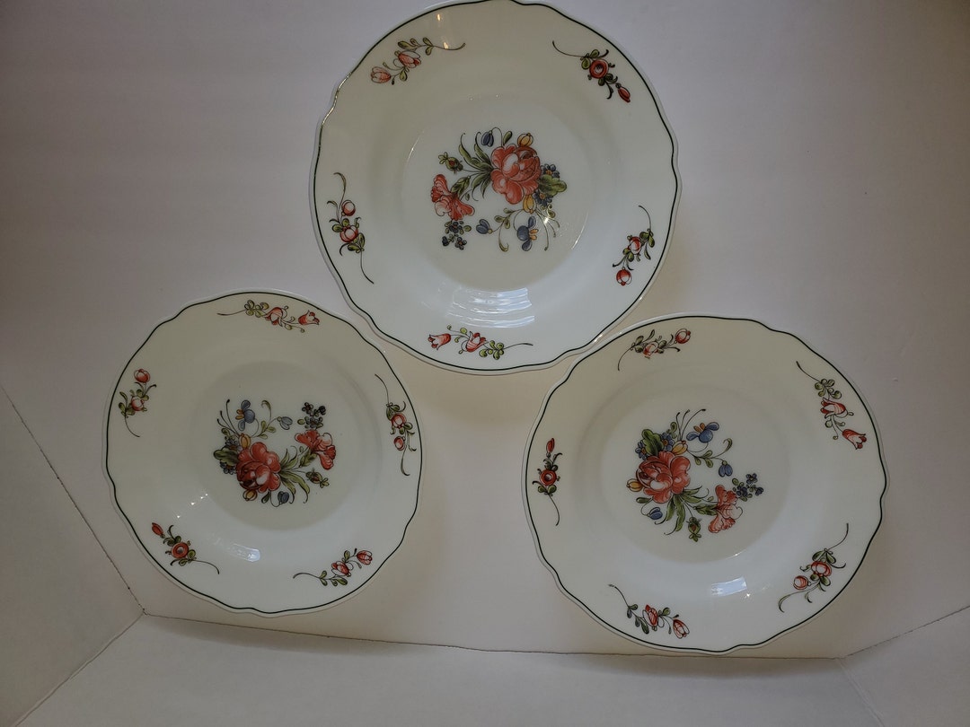 Arc Arcopal France Flowers Plates Scalloped Rim 8 3/4 Set of 3 - Etsy