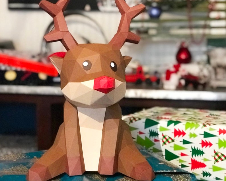 Christmas Rudolph the Red Nosed Reindeer Paper Model Patron Papercraft ...
