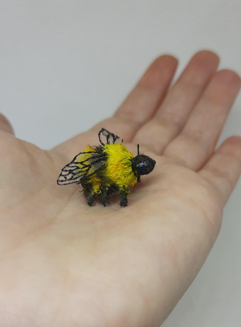 Miniature Bee Amigurumi. Crochet Bee. Micro Handmadebug. | Etsy