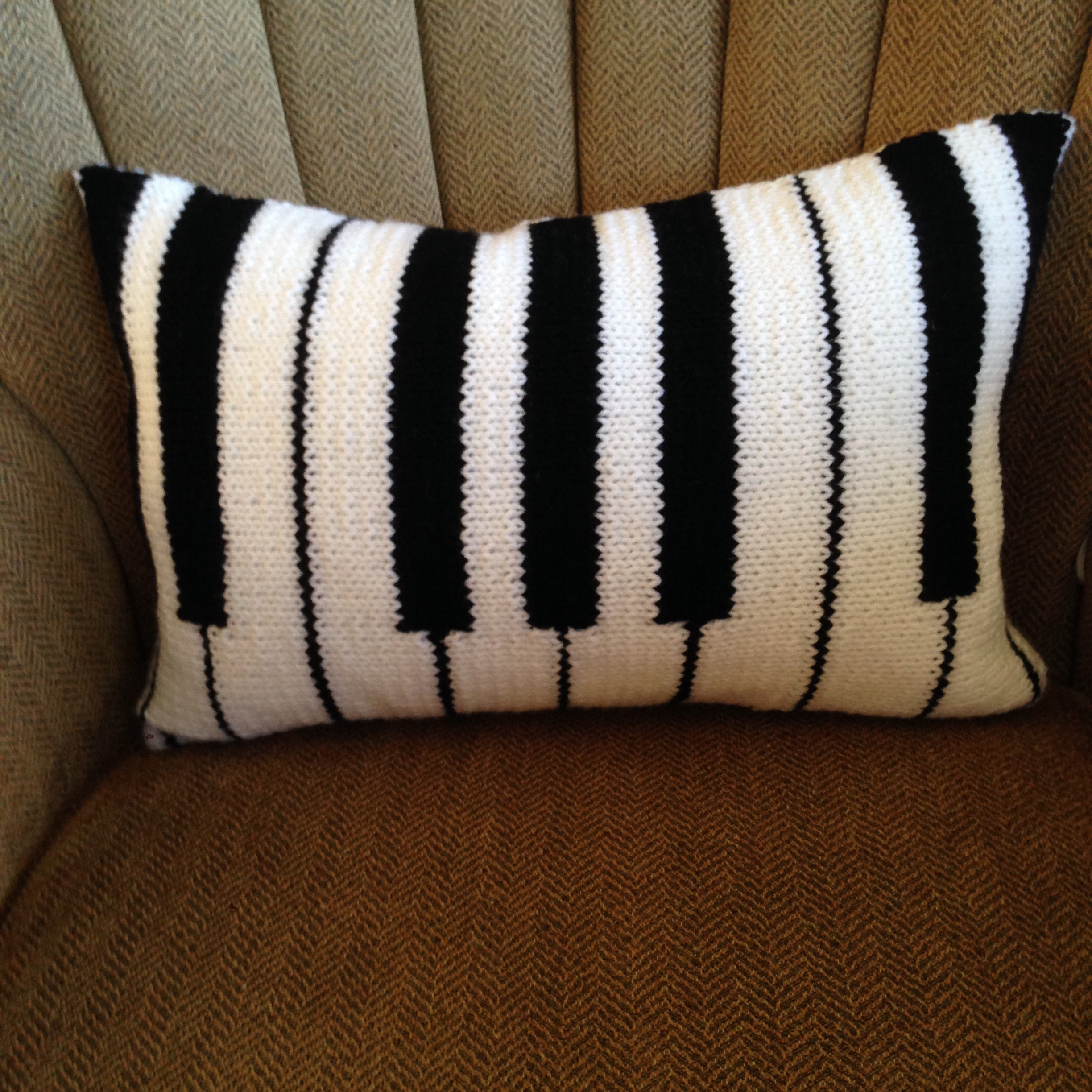 Piano Pillow PDF KNITTING PATTERN 12x20 - Etsy