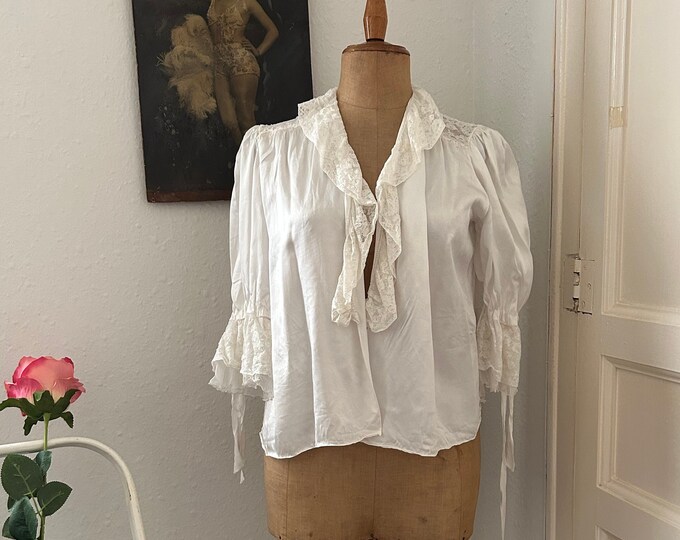 1940s White Liquid Satin & Lace Boudoir Jacket, 40s Puff Sleeved Lacy ...