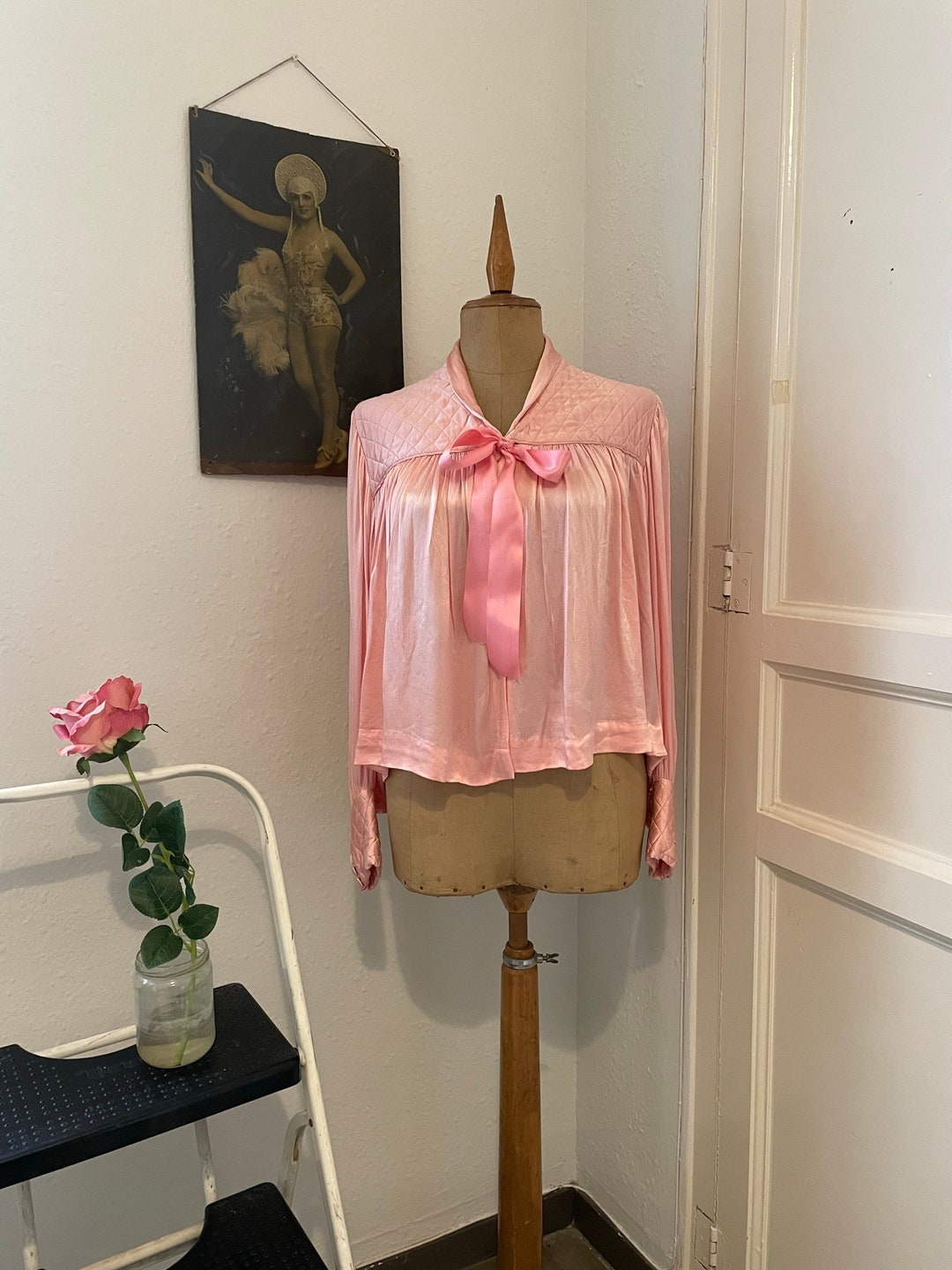 Beautiful 1940s Pink Quilted Liquid Satin Boudoir Jacket, Old Hollywood ...