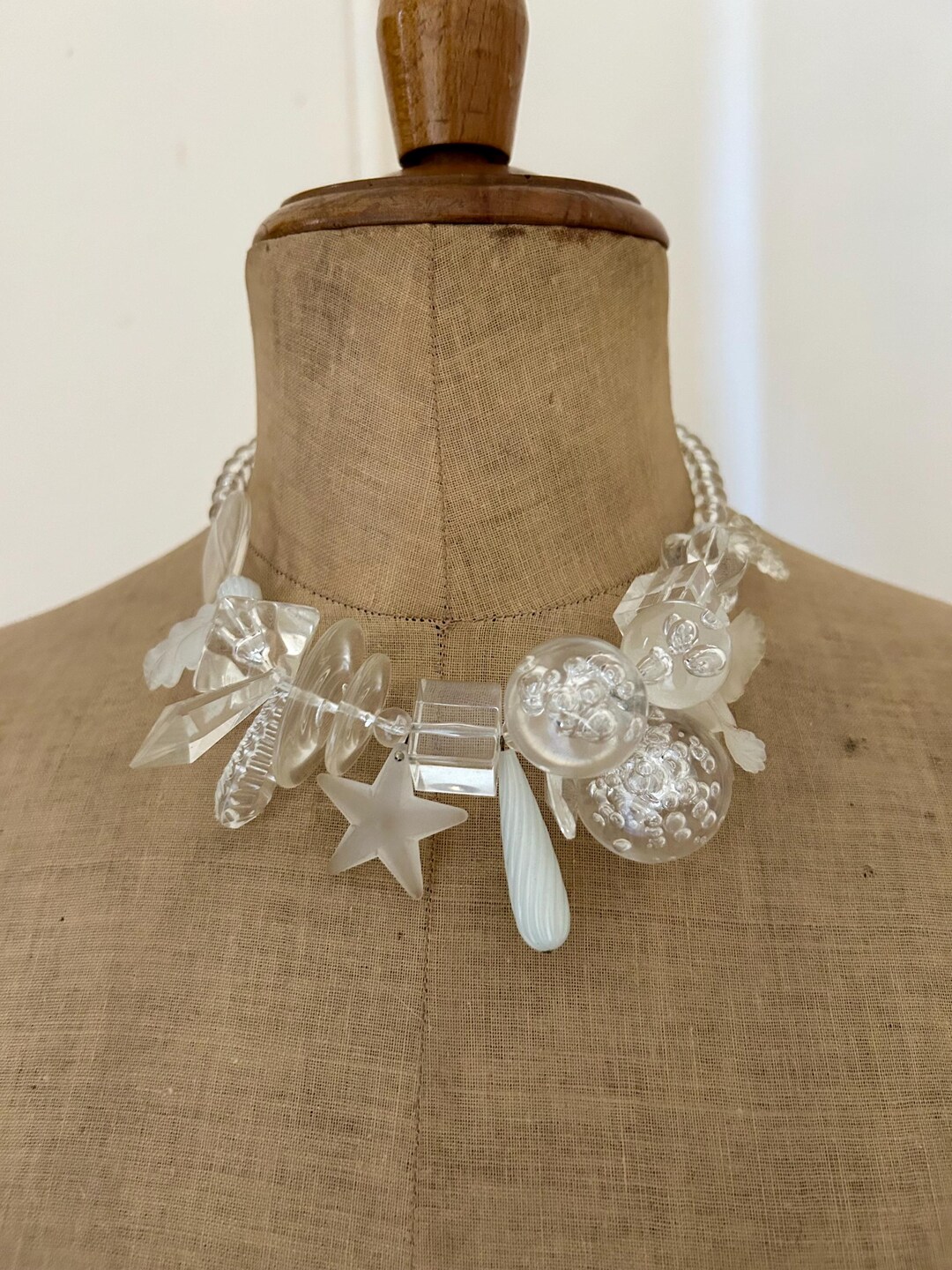 Vintage 80s Clear and White Plastic Chunky Beaded Collar Necklace With ...