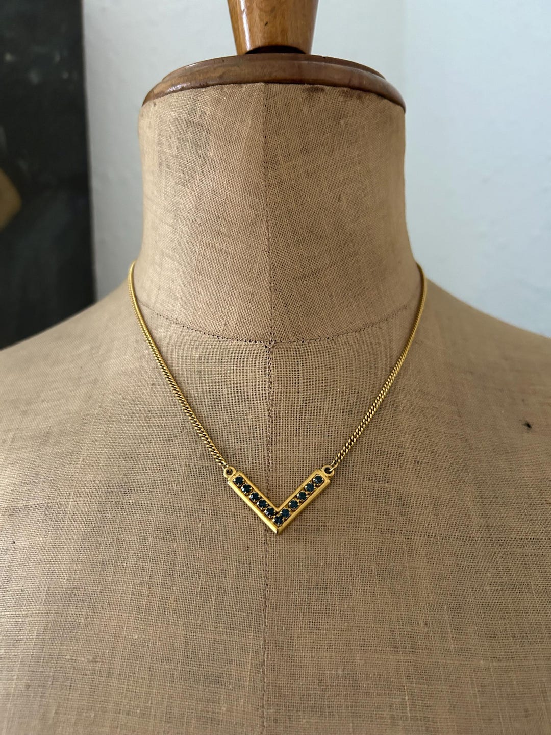 Vintage Gold Plated Chain Collar Necklace, V Shaped Pendant Jeweled ...