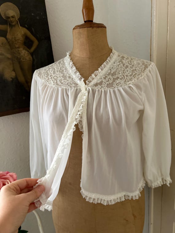 1950s White Nylon and Lace Boudoir Jacket - Gem