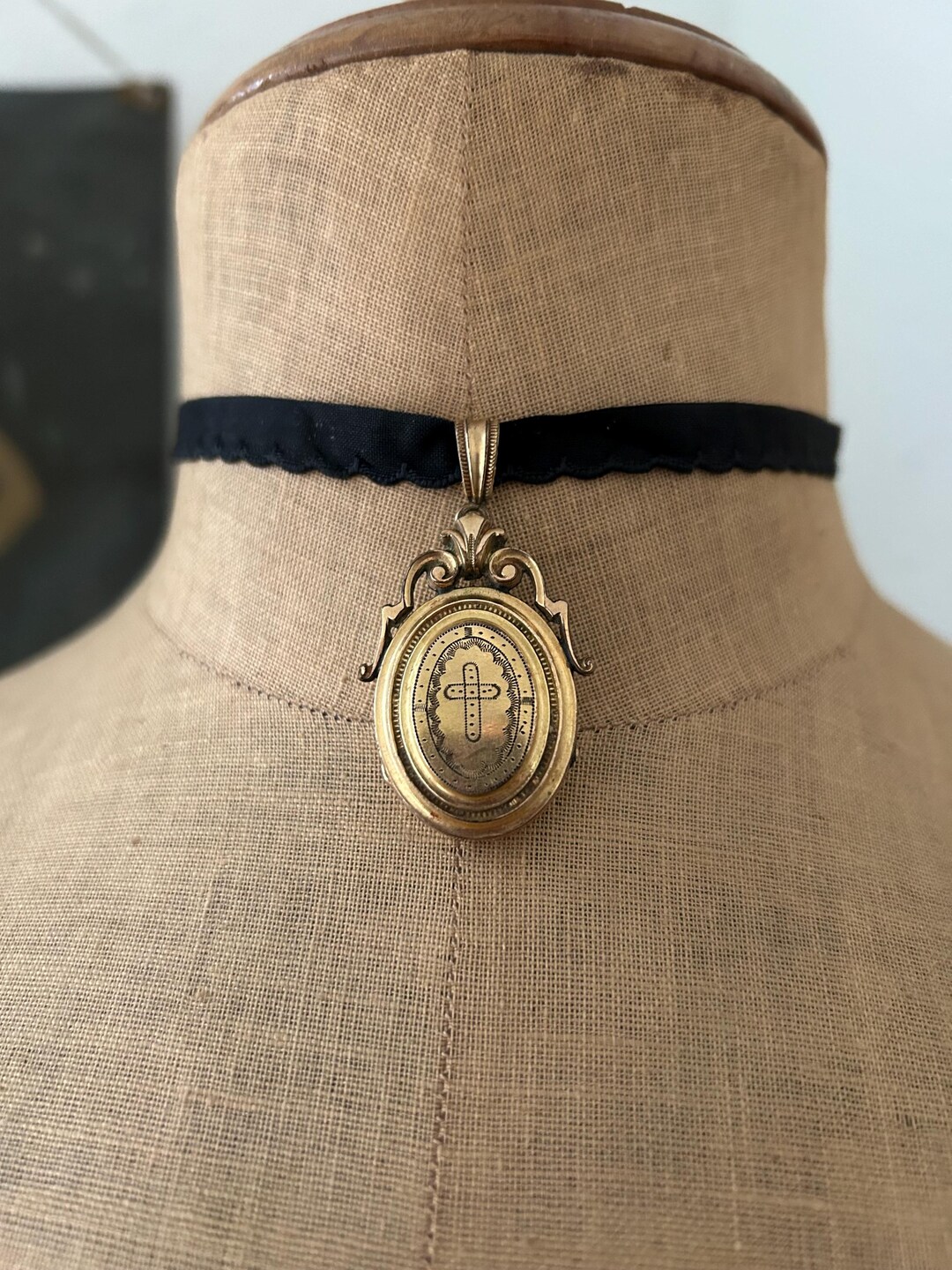 Antique Gold Filled Mourning Locket - Etsy