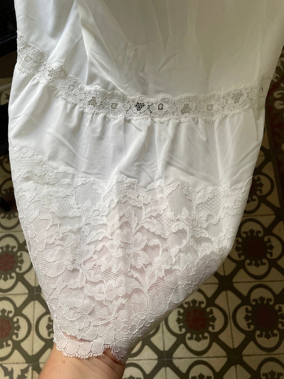 Vintage 1960s Semi Sheer White Ruffled Scoop Neck Lac… Gem