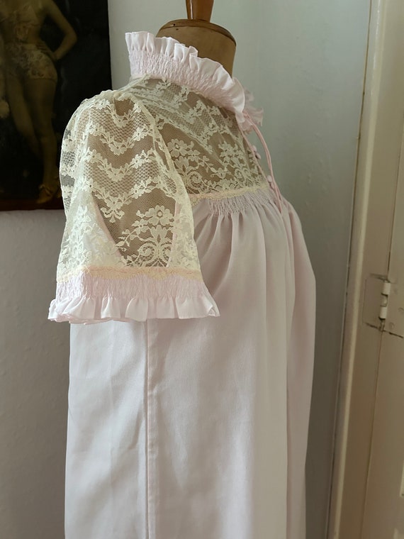 Vintage Pink Ruffled Neck Nightgown w/ Lace, Shor Sle… - Gem