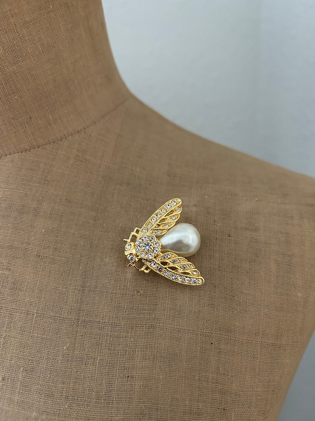 Vintage Baroque Faux Pearl Fly Insect Brooch - Etsy