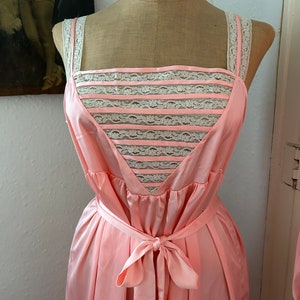 Luxurious Vintage 30s Style Pink Liquid Satin Peignoir Set With ...