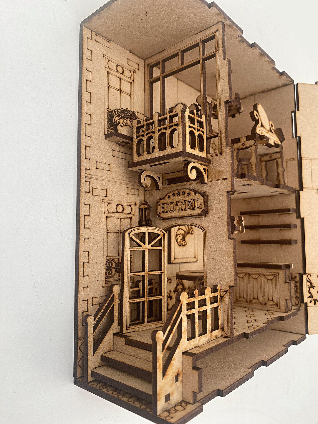 Hotel Scene Book Nook, Ideal for Travel Lovers This Romantic Hotel ...