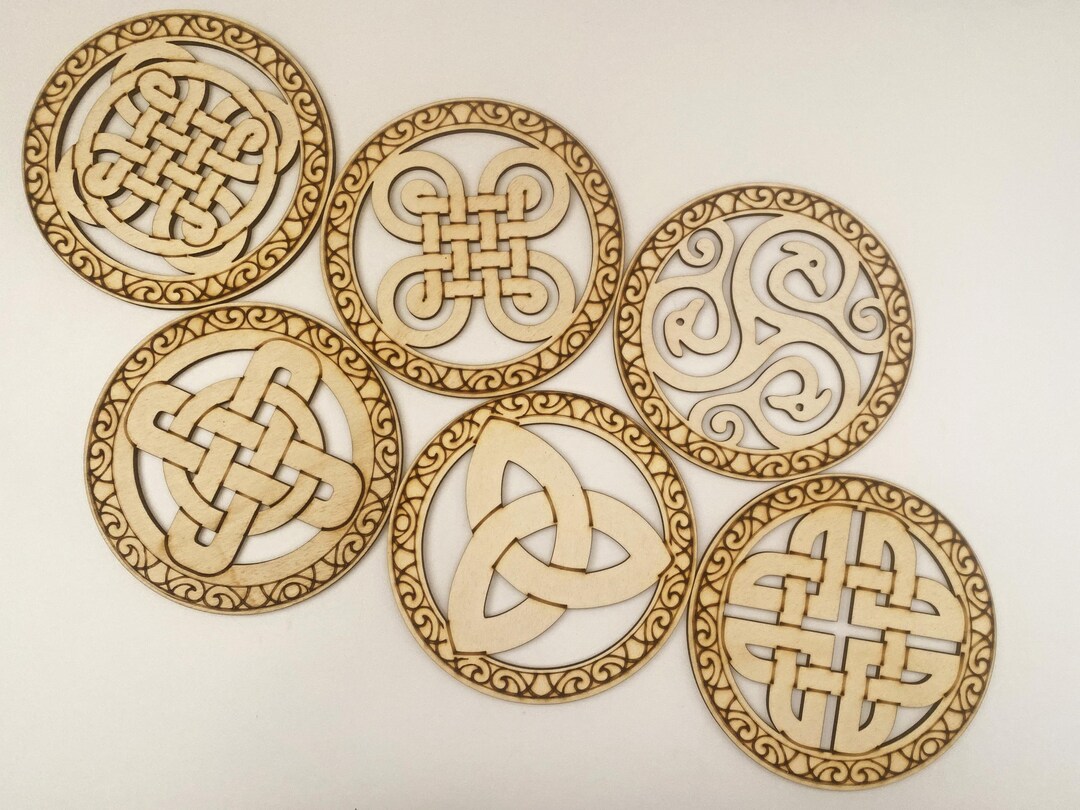 Celtic Knot Plate Mats. Wooden Place Mats With 6 Different Celtic Knots ...