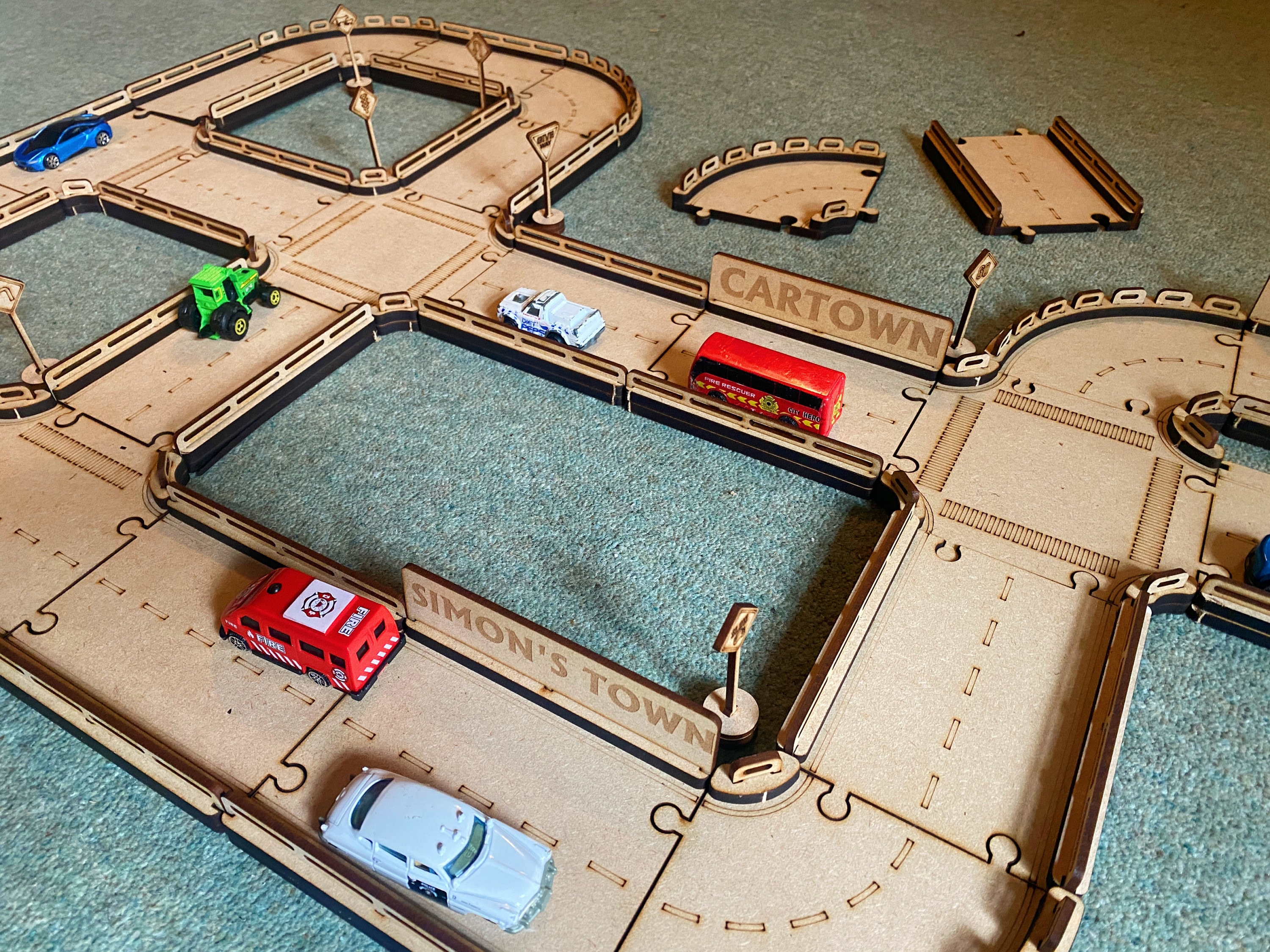 Road Layout for Matchbox Cars: Jigsaw-style Roads With Straights, Turns ...