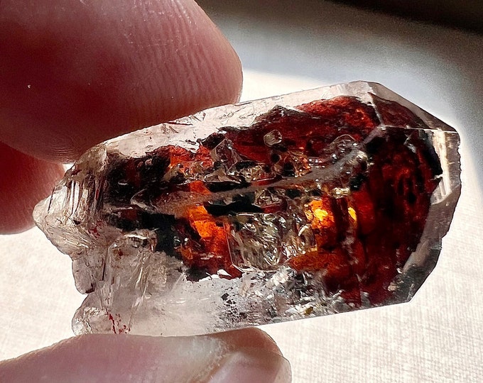 Petroleum Quartz Unpolished Specimen With 2 Large Methane Bubbles ...