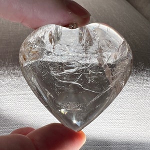 Superb Heart Shape Enhydro Quartz Pendant With Chain Bubble Moving in a ...