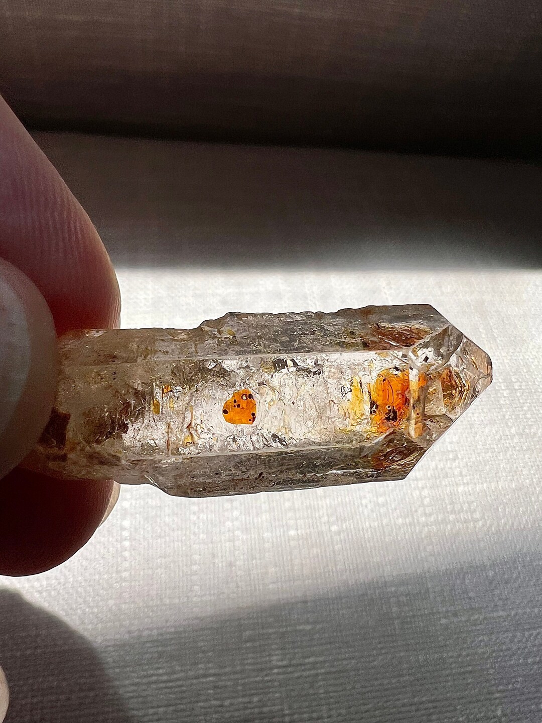 Petroleum Quartz Unpolished Specimen With Methane Bubble and Bitumen ...