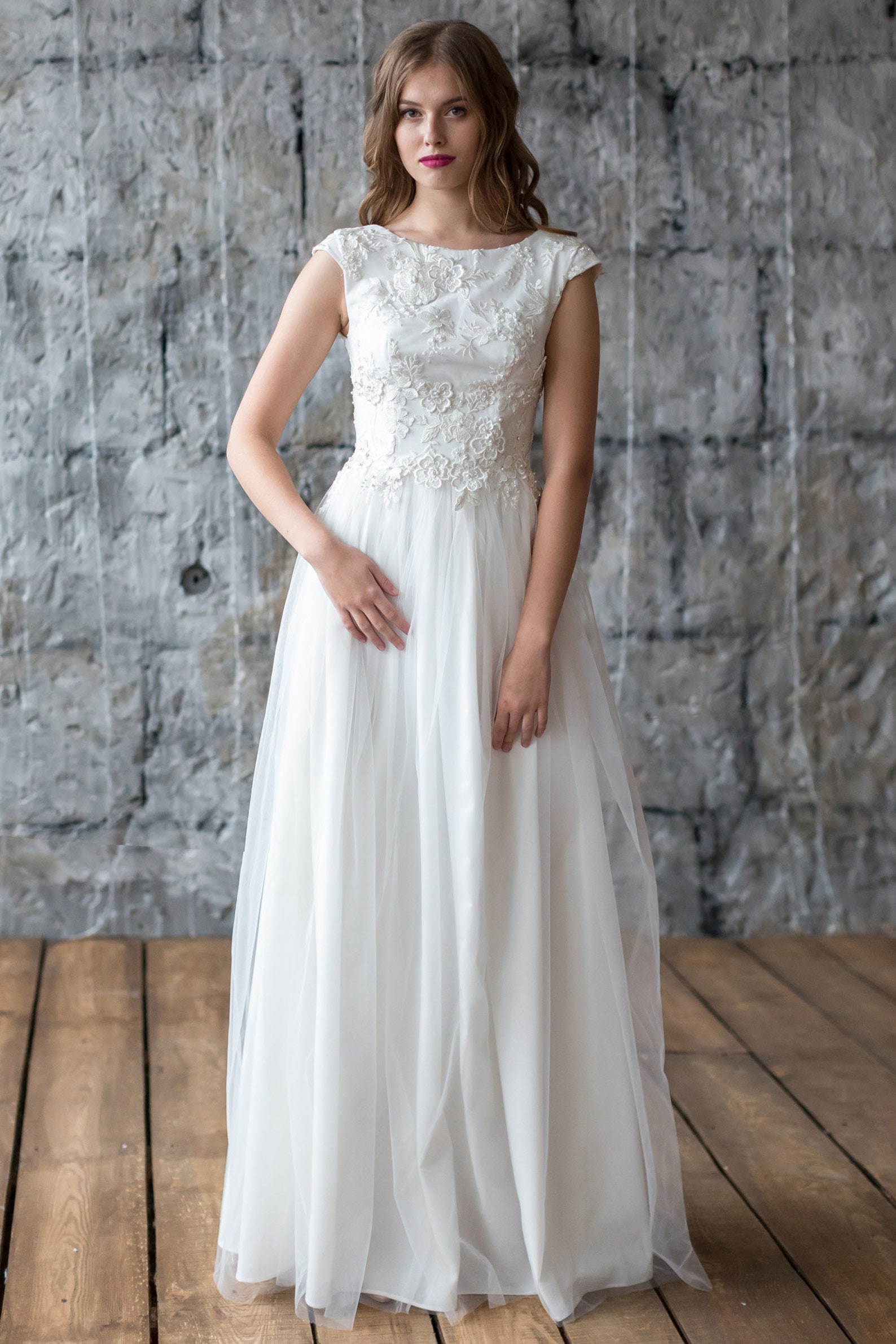 Magic Bridal Gown / Flower Embroidery Lace Wedding Dress / - Etsy