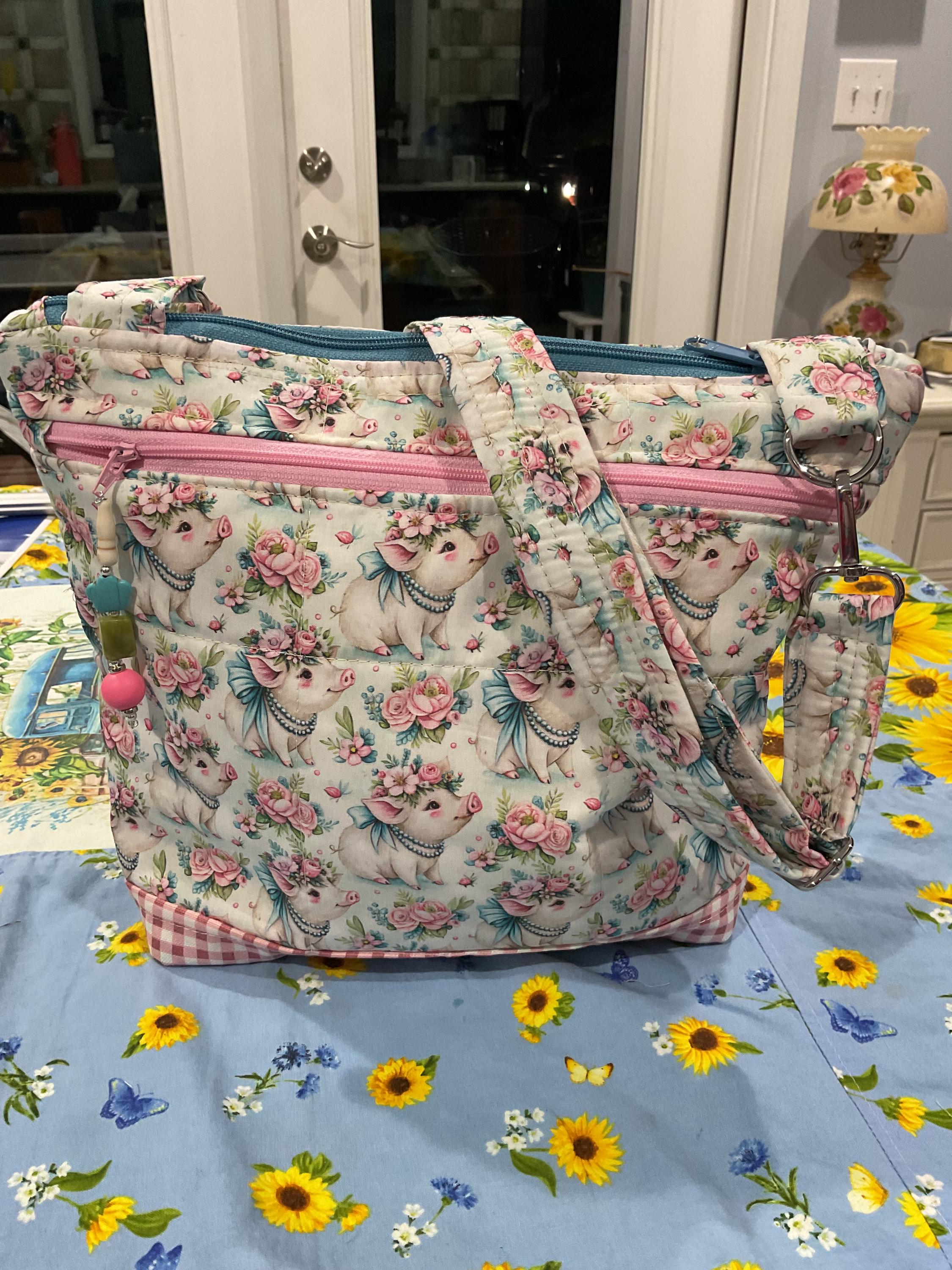 Wonderful Pigs With Smiles Shoulder or Crossbody Strap Fabric Purse 100 ...
