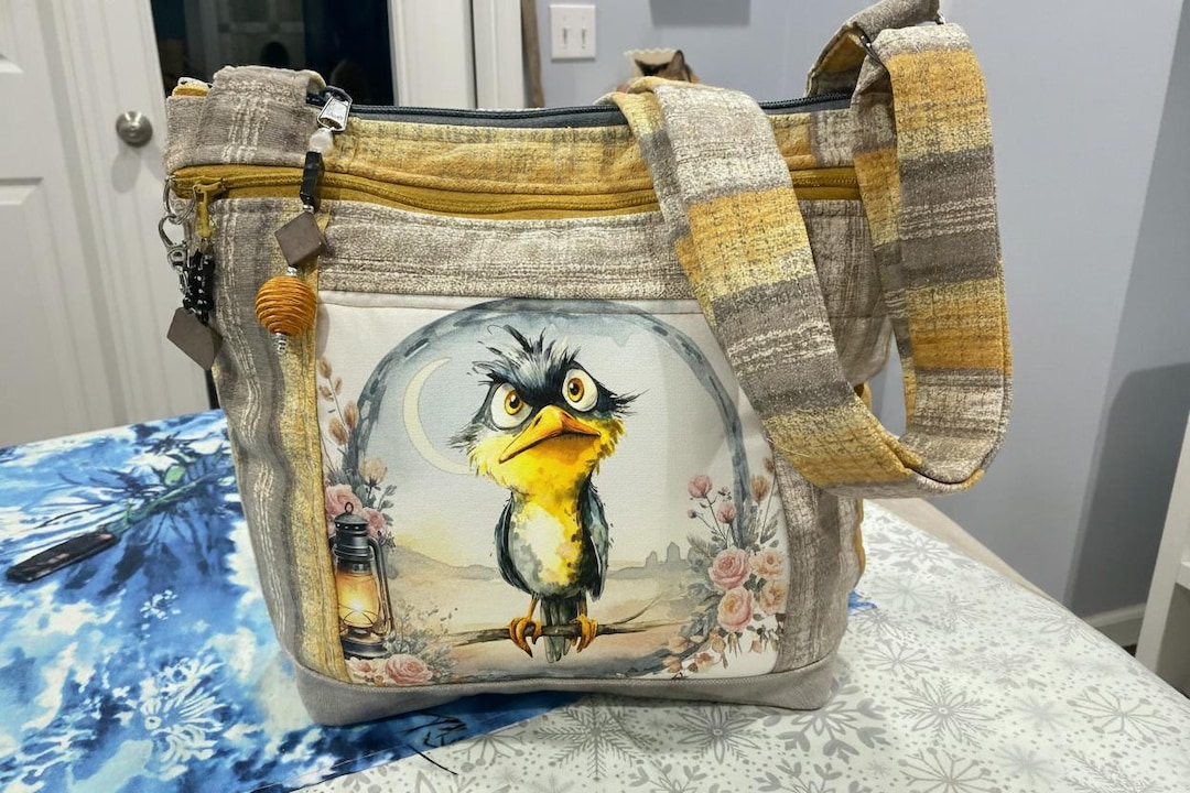 NEW STYLE Pocket and Key Fob Fun Grumpy Bird Small Crossbody or ...