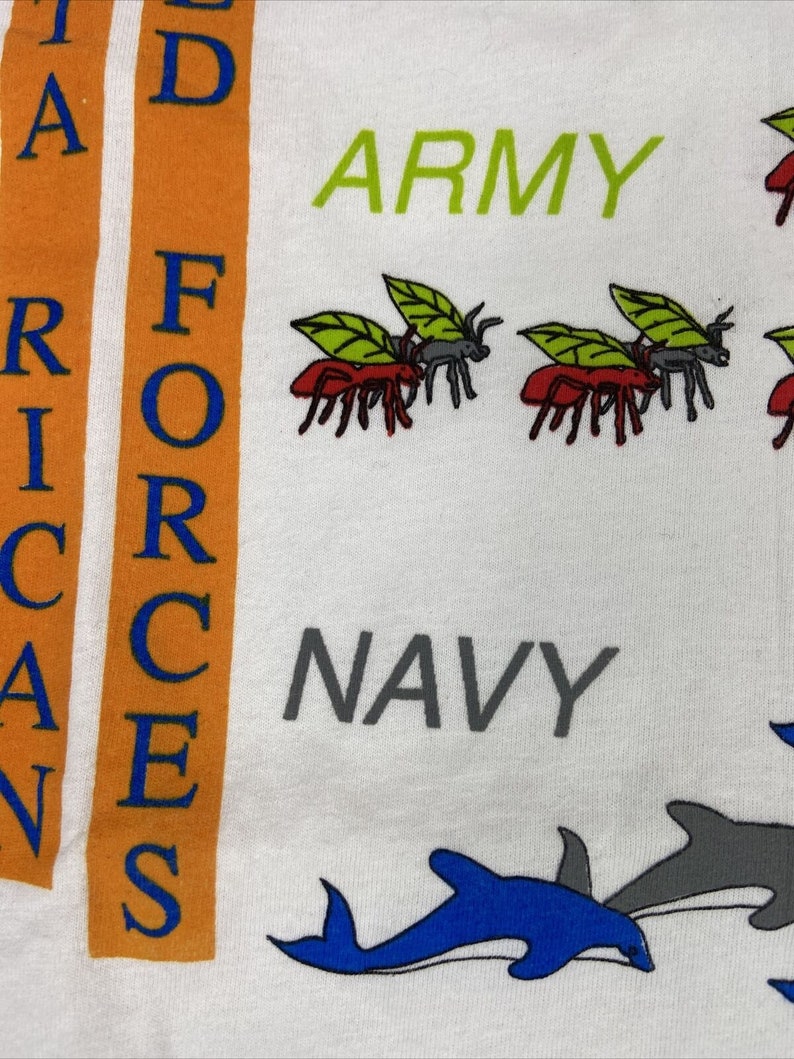 Vintage Costa Rican Armed Forces White T-shirt Size L Parrot Army Navy ...