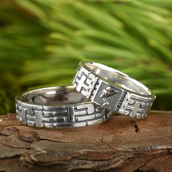 Egyptian Style Ring - Etsy