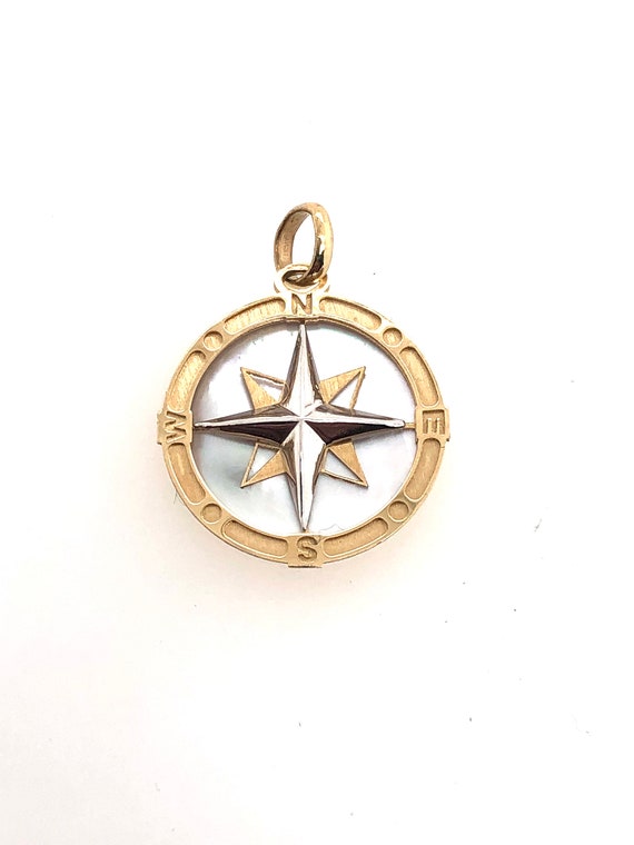 Compass pendent in 14k gold with mother of Pearl - Gem
