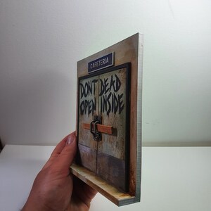 The Walking Corpse, Dont Open Dead Inside! Door Display. A Door for ...