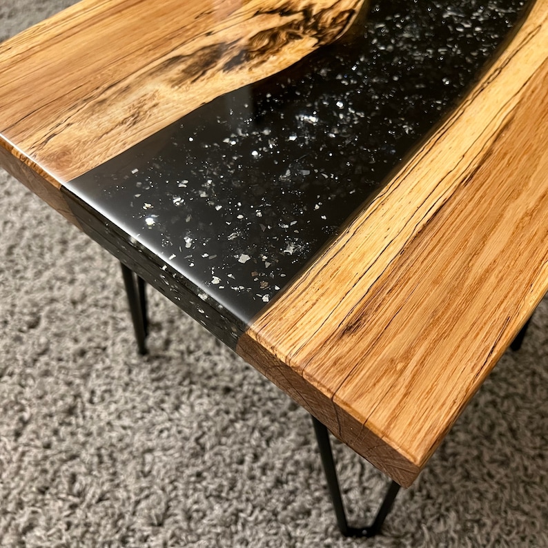 Live Edge Epoxy Resin Side Table, Pebble Decor, Wood Rocks Artwork - Etsy