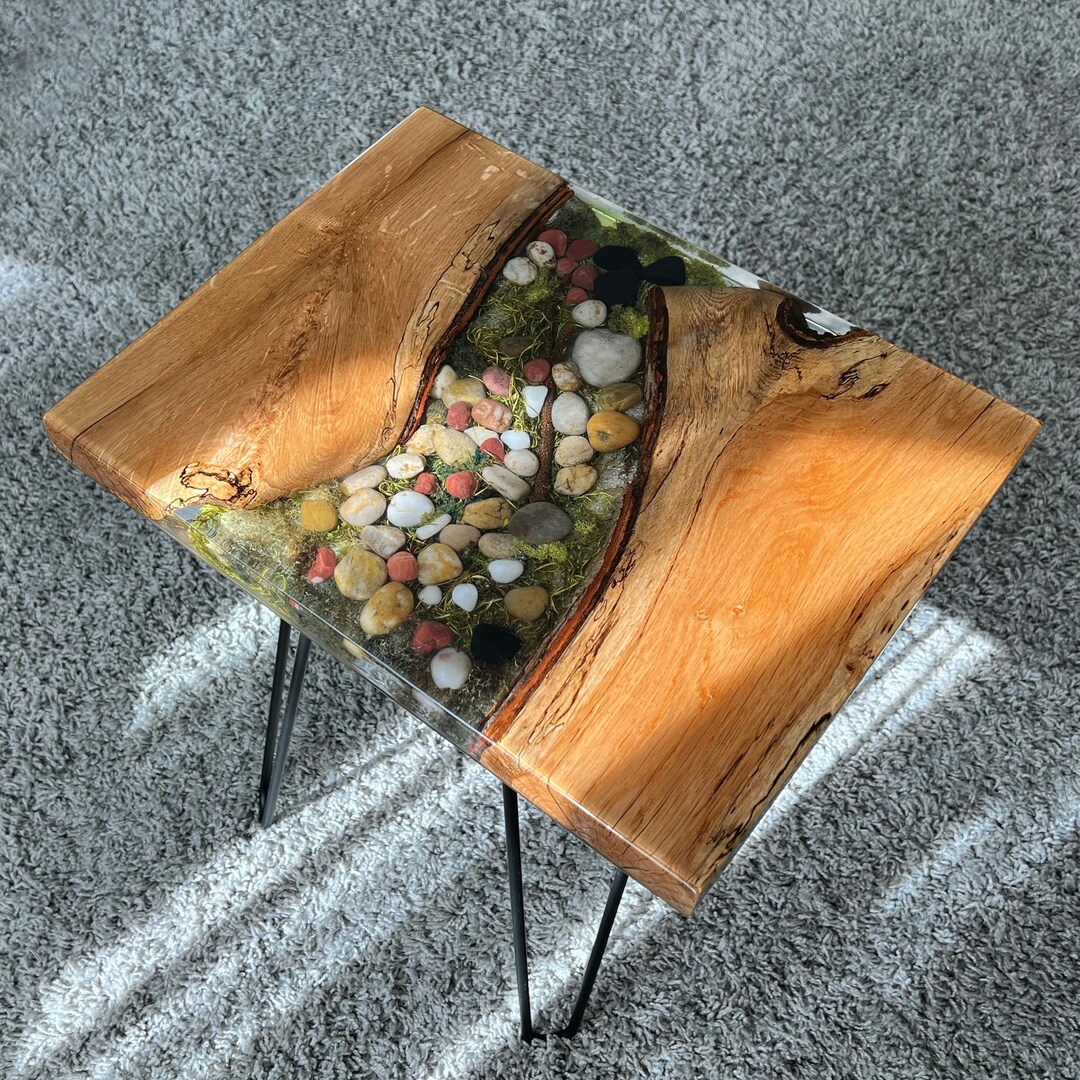Live Edge Oak Epoxy Resin Table With Rocks, Handmade End Table - Etsy