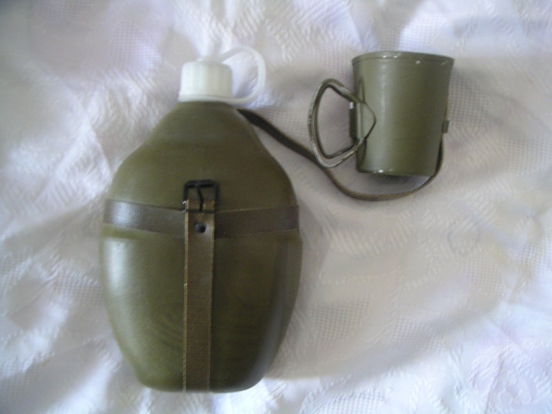 2 East German Army NVA DDR Original Plastic Insulated Canteens - Etsy