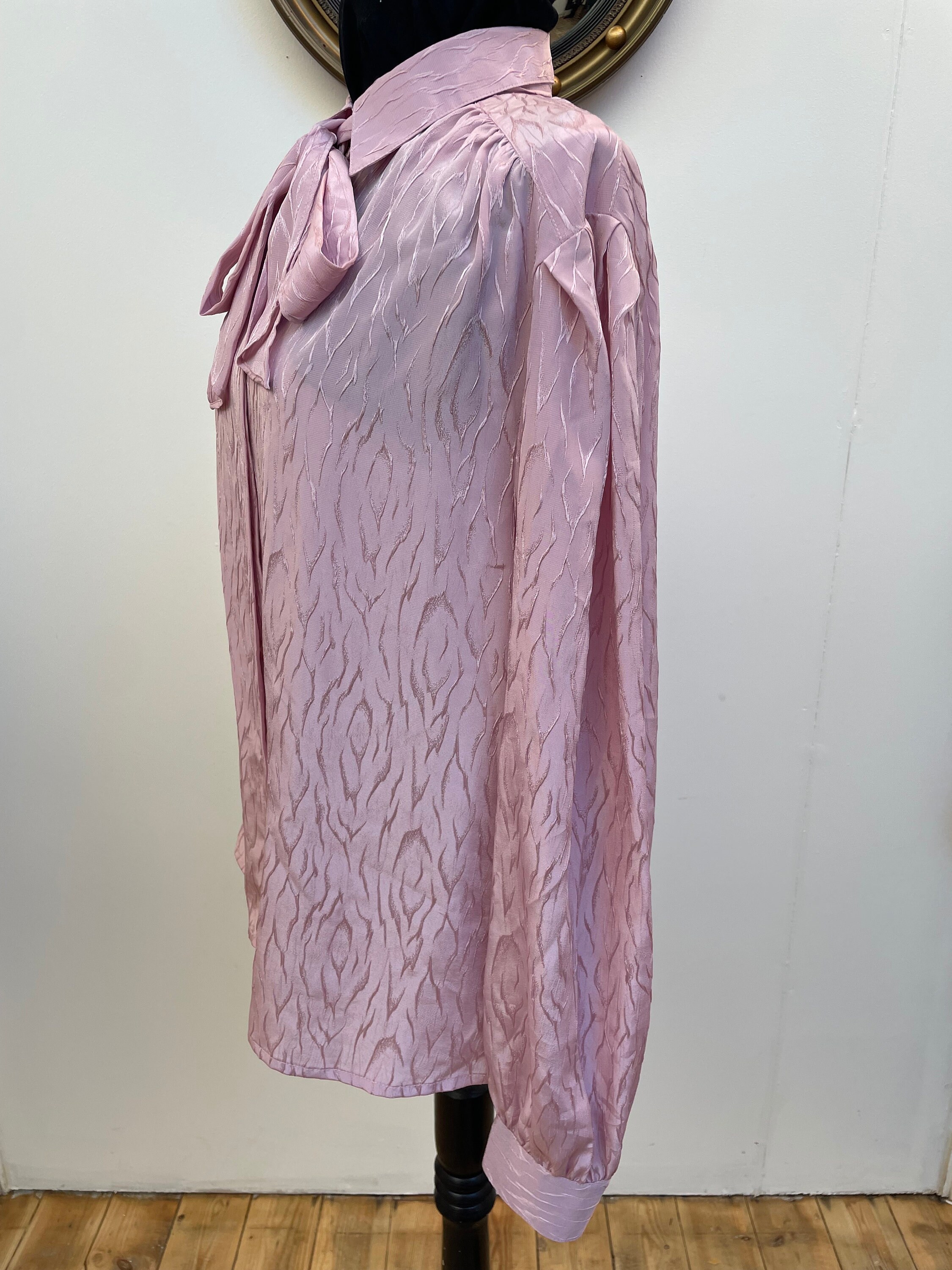Vintage 1980s 80’s Stunning Pretty in Pink Abstract Pattern Pussybow ...