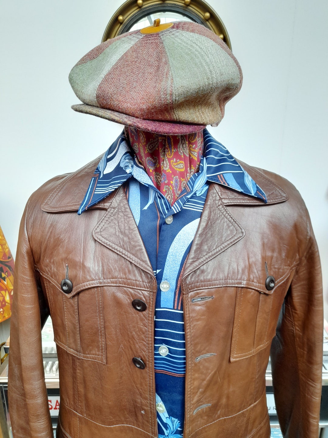 Vintage 1970s Maximo California Spread Cut Away Collar Blue White ...