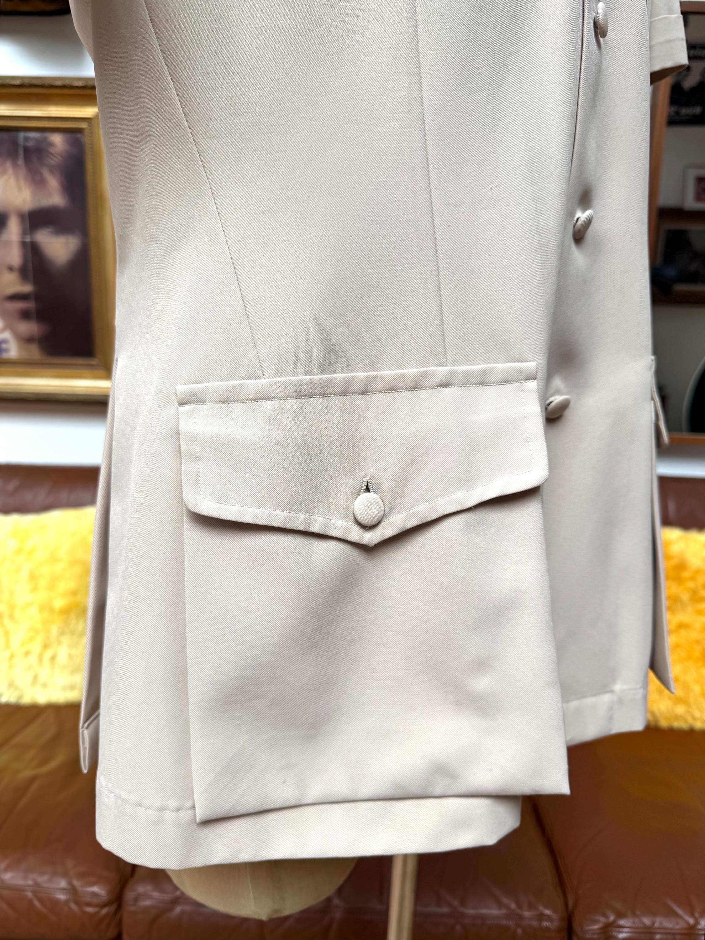 Stylish Vintage 1970s Sartorial Dandy Fit and Flare Safari Leisure ...
