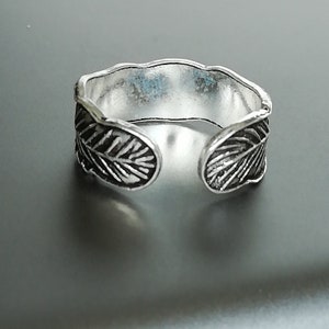 Sterling Silver Leaves Toe Ring | Body Jewelry | Bohemian Toe Ring | Feet Jewelry | Minimalist ...