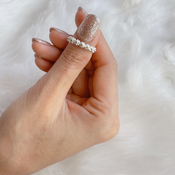 Simple Flower Rings - Etsy