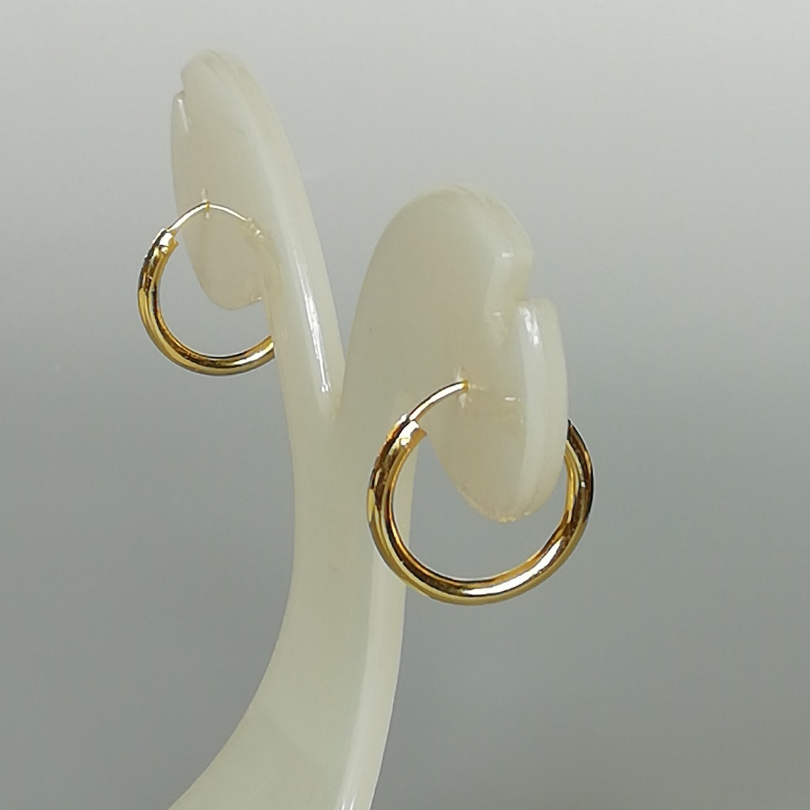 Gold hoop earrings 16mm gold plated hoops Endless ear | Etsy