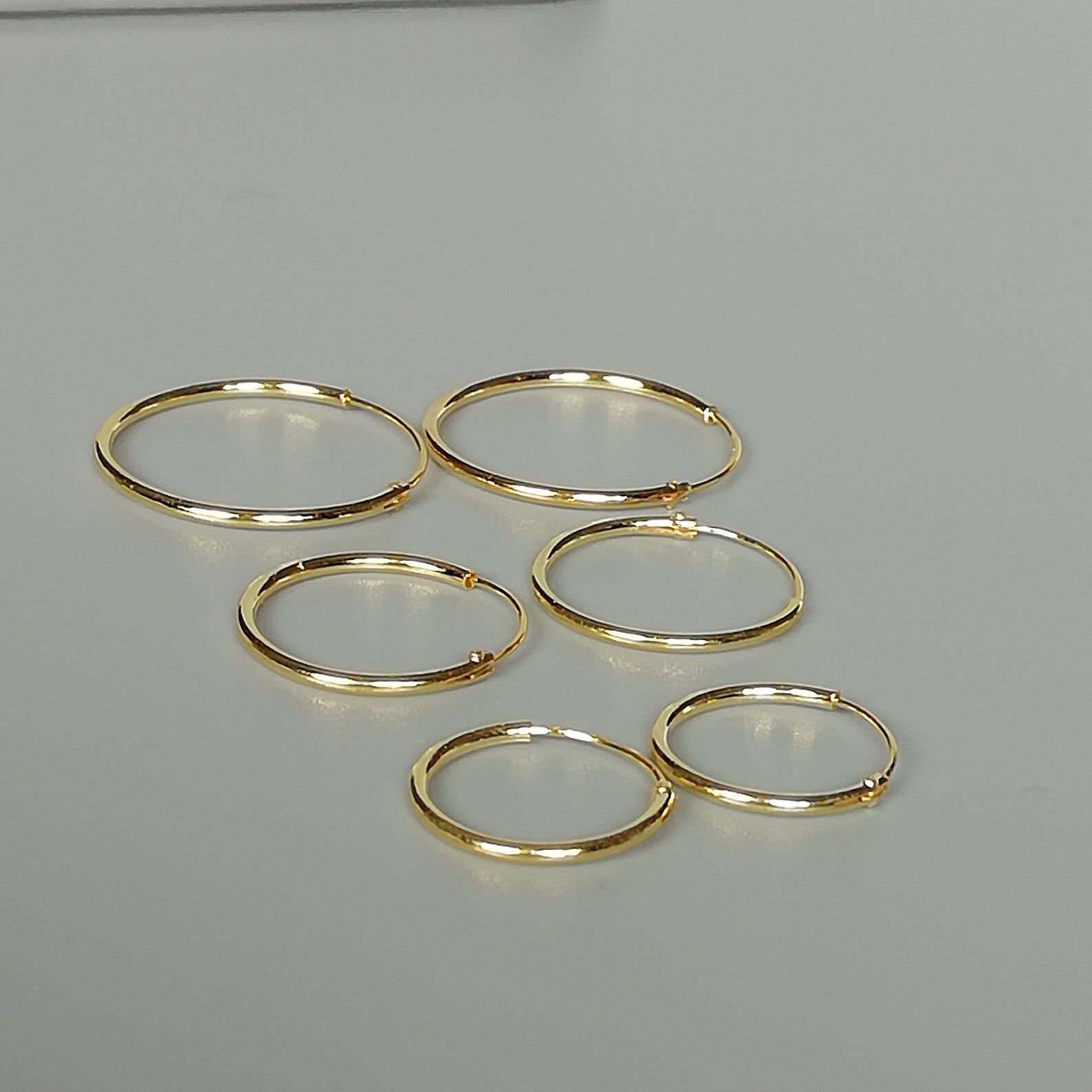 Endless Hoop Gold Earrings Set 2 | Three Pairs Set | 12,16,18 Mm Gold ...