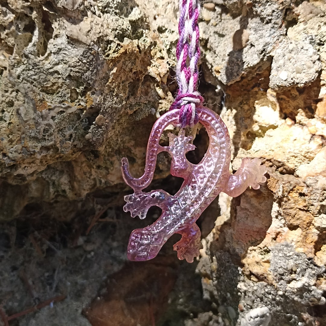Avatar Lizard Necklace Epoxy Resin Lizard Animal Pendant Forest Amulet ...