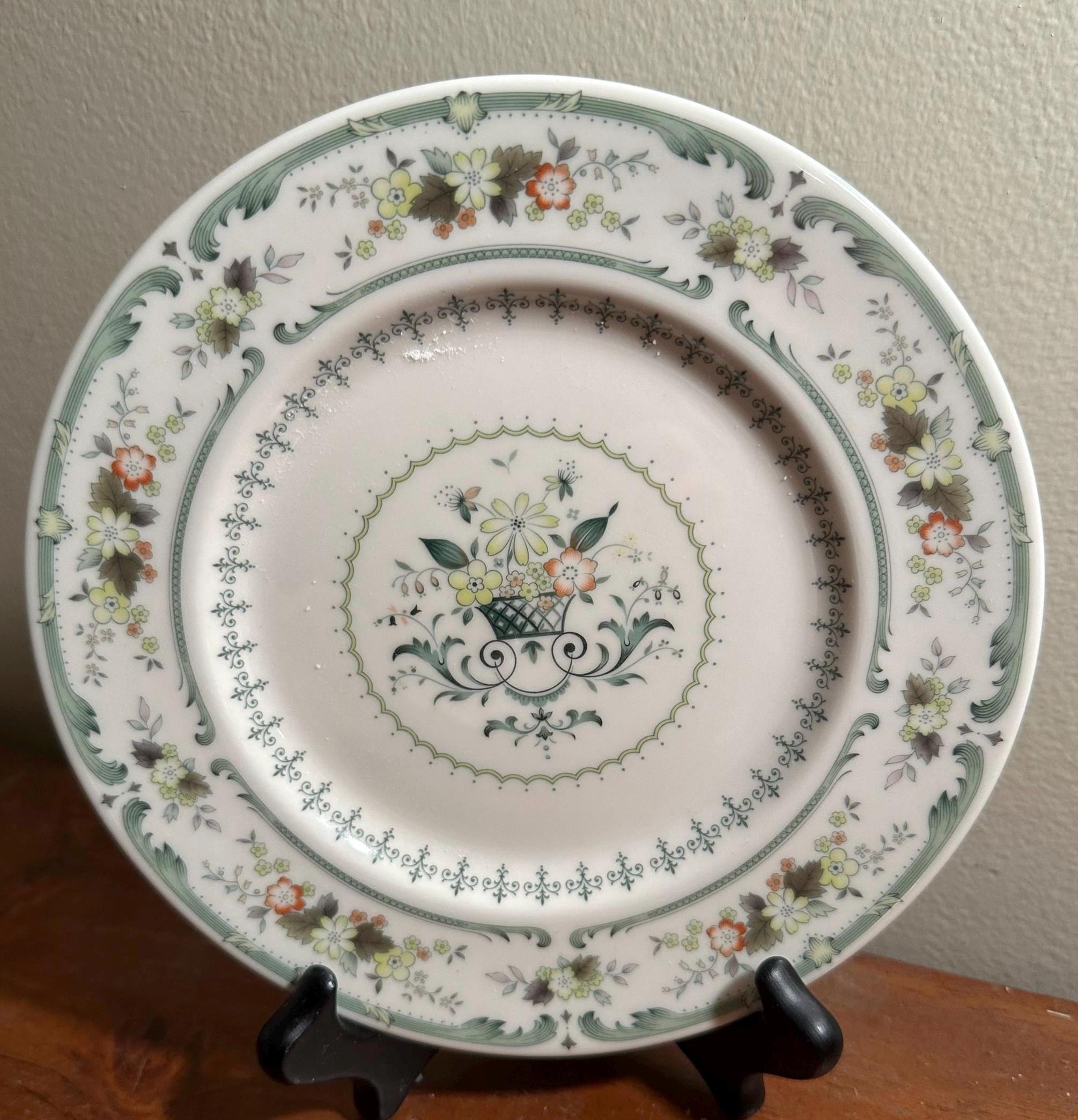 Royal Doulton PROVENÇAL Pattern Porcelain 5 Piece Place Setting With ...