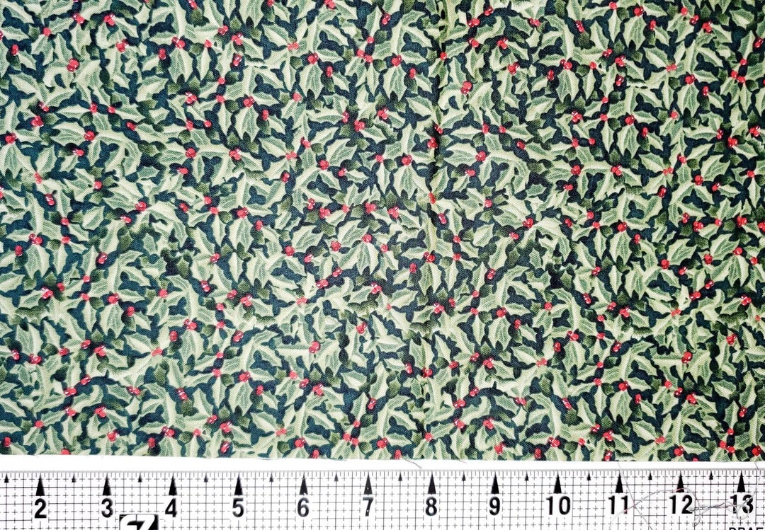 Christmas Holly Fabric by the Yard/piece - Etsy