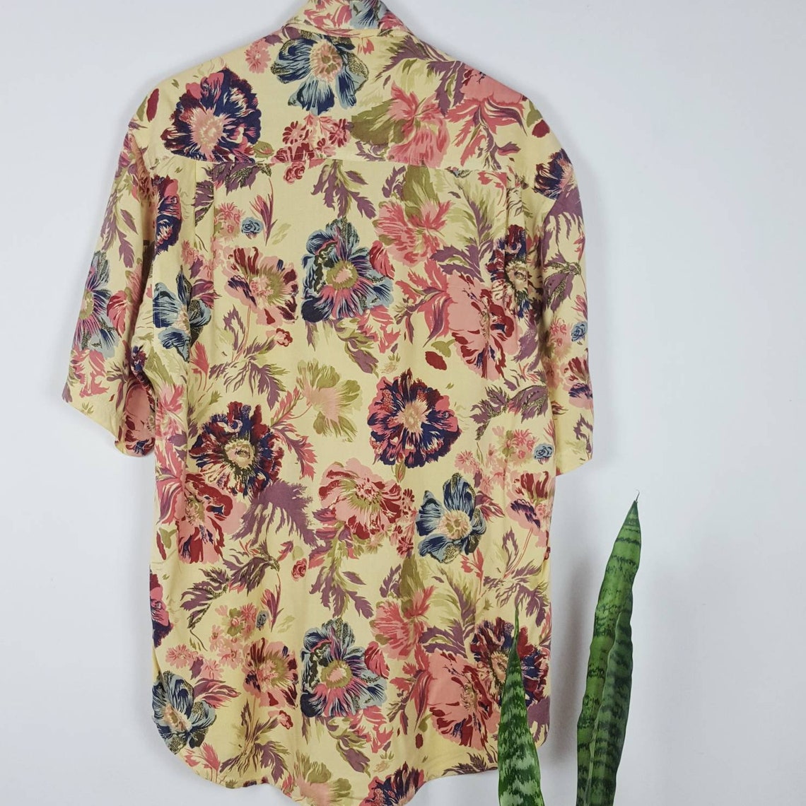 Vintage Shirt Flowers Hawaiian Beautiful Shirt Short sleeve | Etsy