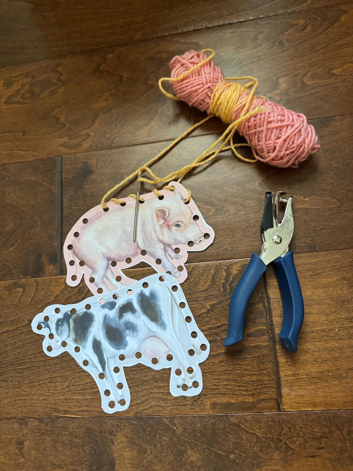 Farm Animal Lacing Cards: Learn to Sew, Homeschool (instant Download ...