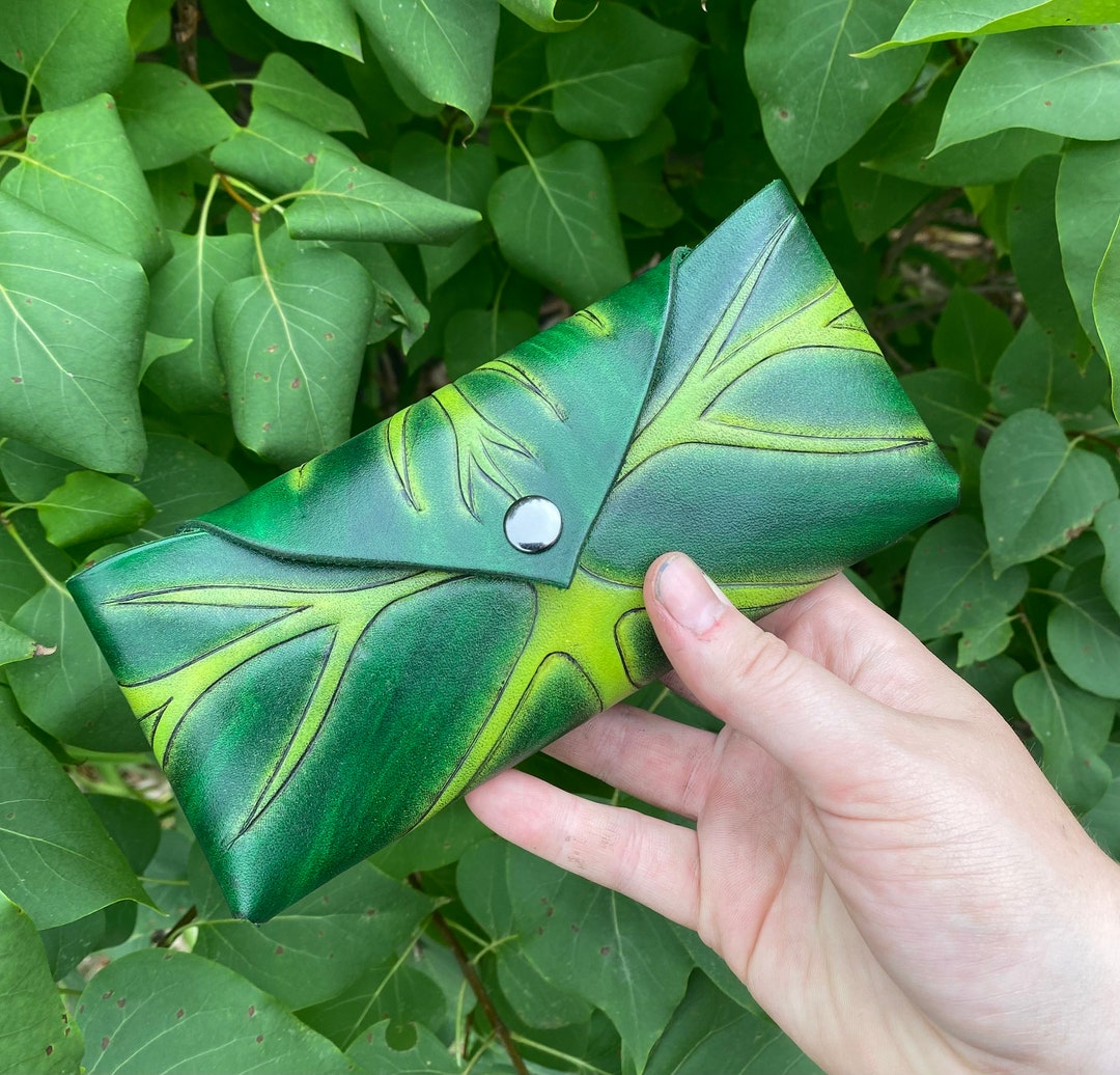 Lembas Bread Leather Sunglass Case / Lord of the Rings - Etsy