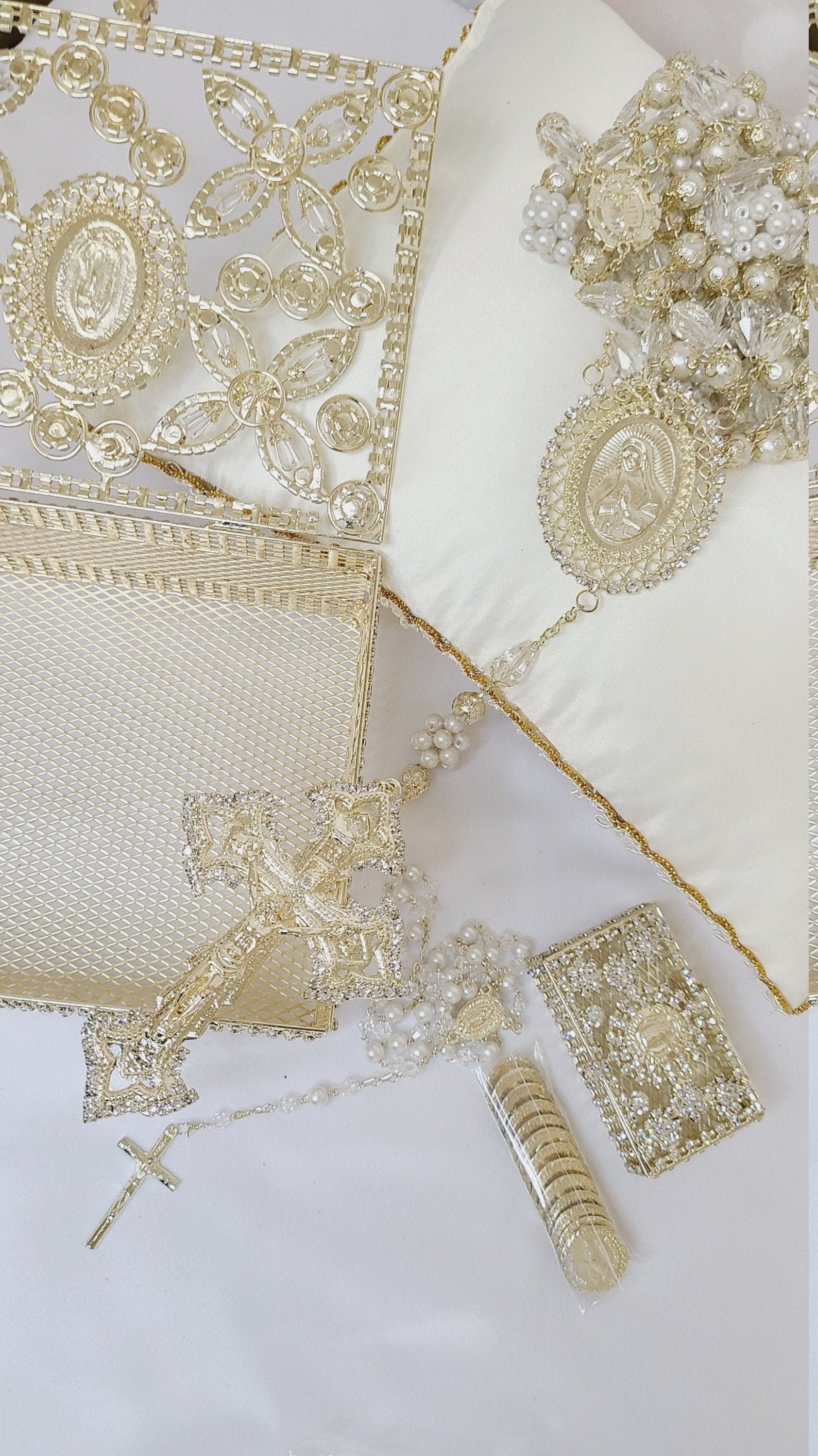 Set De Rosario, Arras Y Lazo/set of Rosary, Arras and Beautiful Wedding ...