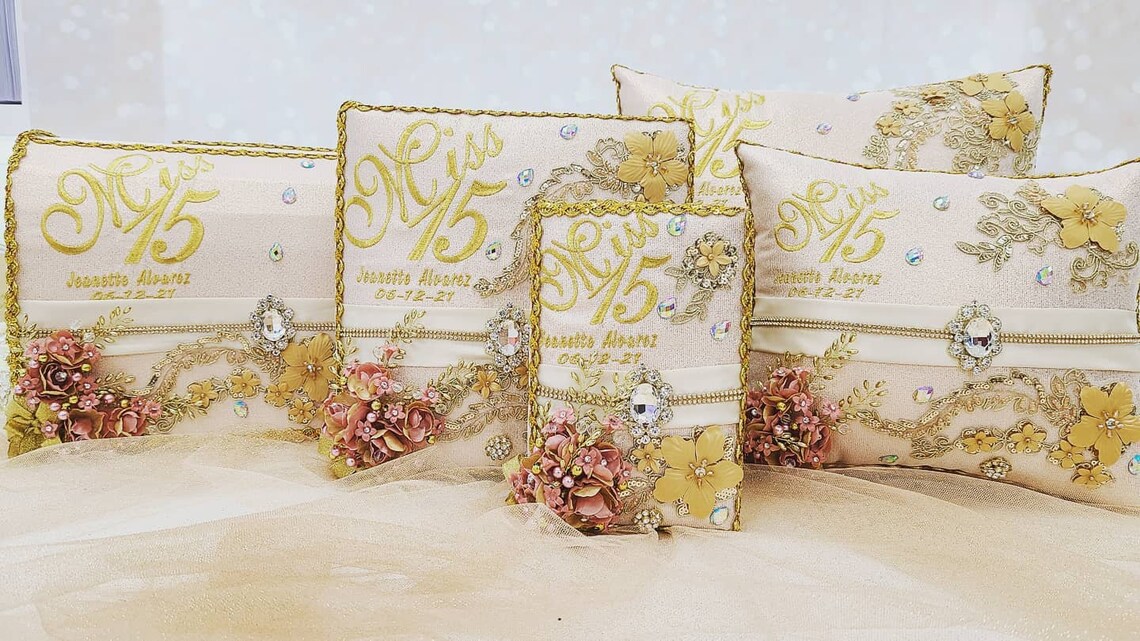 Set De Cojines Para Quinceanera/custom Made Pillow Set/ Set De | Etsy