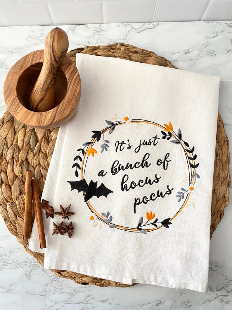 Kitchen Towel Delicate Web and Spider Embroidered on Flour - Etsy