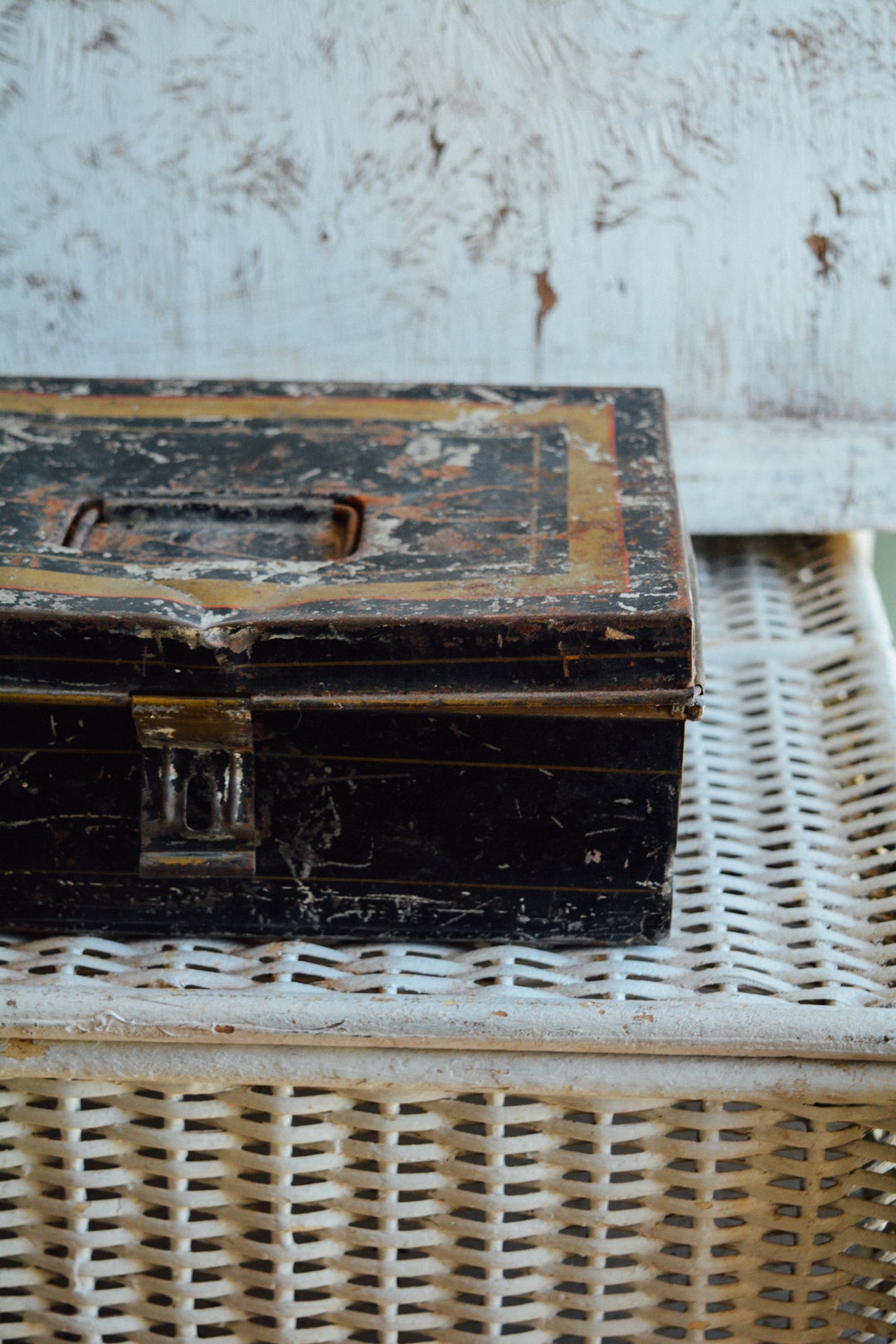 Vintage Black Tin Box, Vintage Lockbox, Vintage Tin Decor, Vintage ...