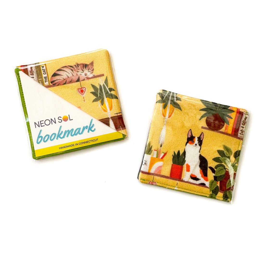 Corner Bookmark, Cats on Bookshelves | Cats and Books, Square Fabric ...