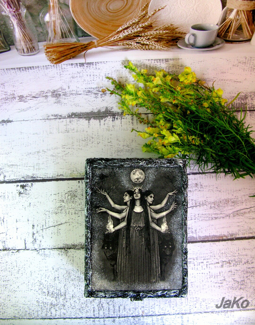 Hecate Altar Box/wiccan Box/tarot Box/witch Box/altar Box/witchy Altar ...